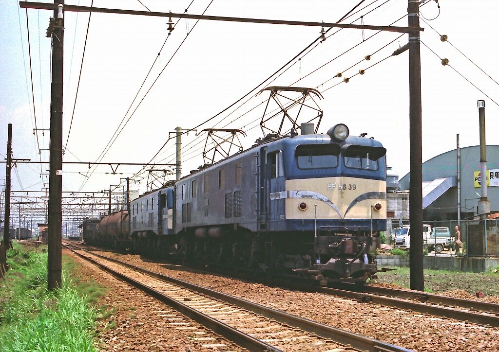 旅客列車牽引の主力であったEF58（1） : 線路は続くよどこまでも