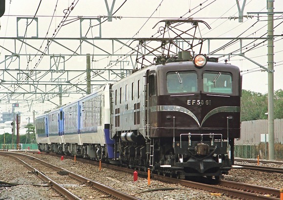 お召専用機関車 EF5861 の回想（7） : 線路は続くよどこまでも