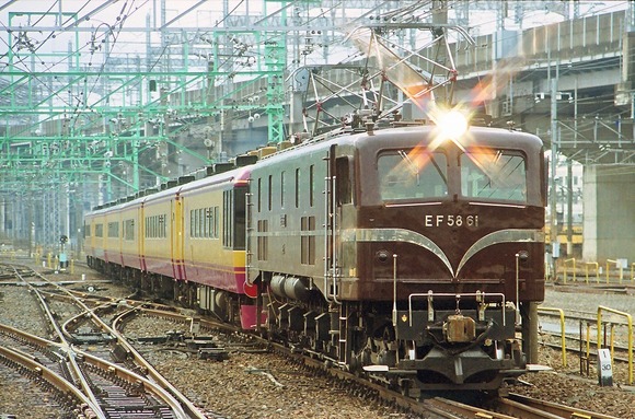お召専用機関車 EF5861 の回想（9） : 線路は続くよどこまでも