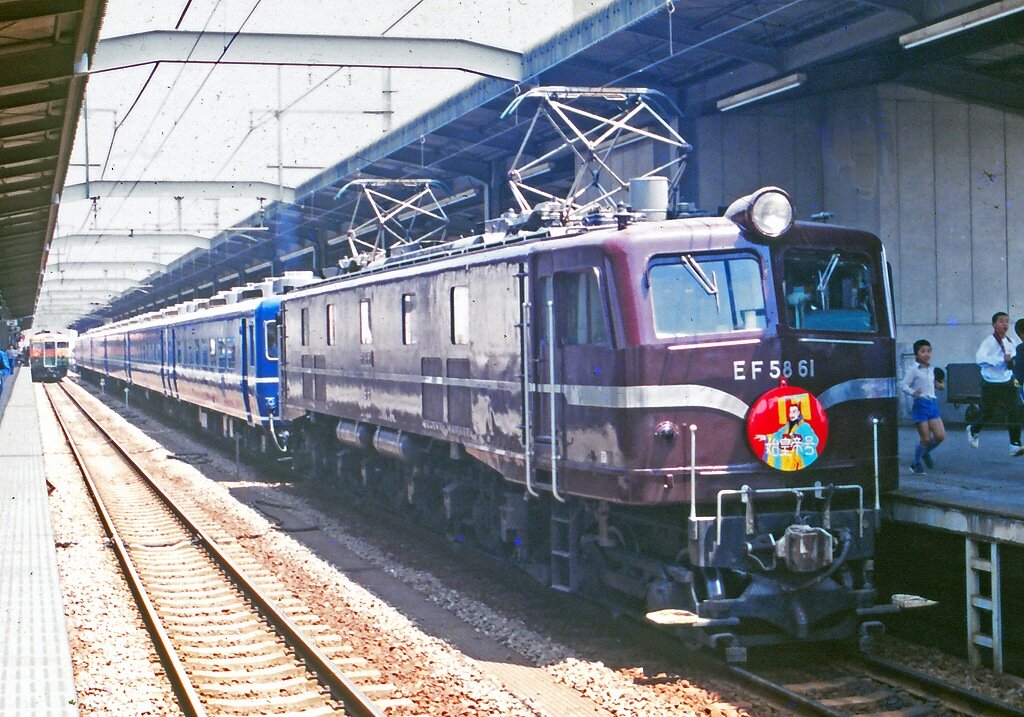 線路は続くよどこまでも