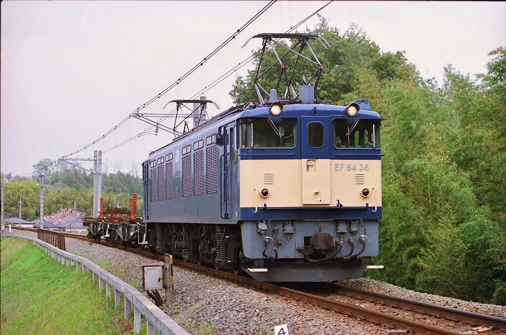 高崎配置のEF64（2） : 線路は続くよどこまでも