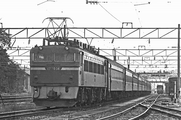 北陸本線の主力機だったEF70（2） : 線路は続くよどこまでも
