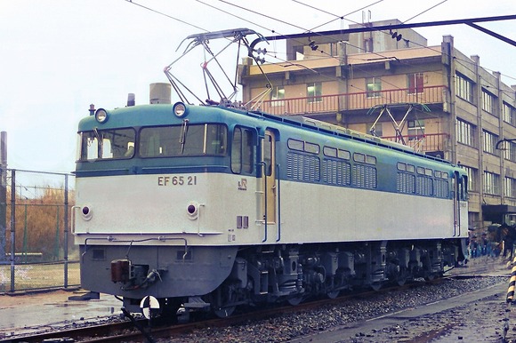JR貨物の試験塗装機 EF65形0番台 : 線路は続くよどこまでも