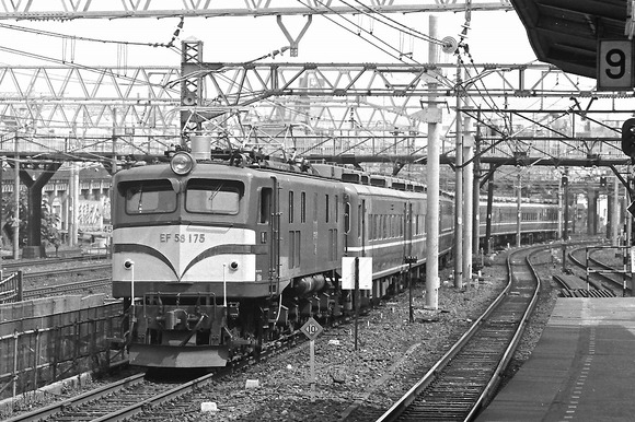 古の記憶 山手線での駅撮り（4） : 線路は続くよどこまでも