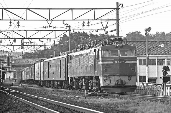 北陸本線の主力機だったEF70（1） : 線路は続くよどこまでも