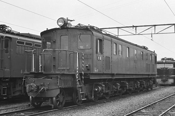 電気機関車のトップナンバー EF10－EF16 : 線路は続くよどこまでも