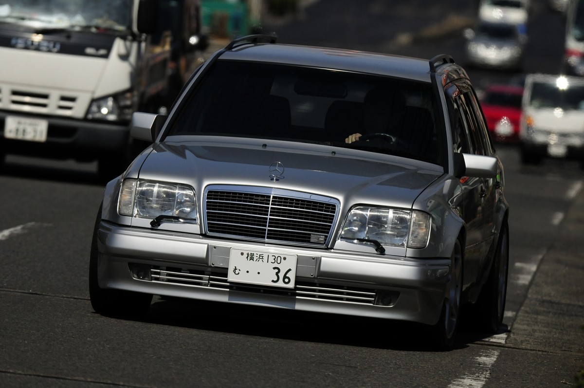 2016年03月22日 : AMG E320T-3,6 WIDE WAGONの魅力。2-Seater Sports Track Style Mercedes Benz E-Class S ...