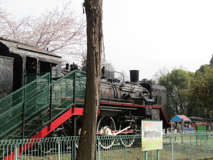 C58 395【東京都羽村市動物公園】 : さとぴーの人生と鉄道保存車両を巡る旅路