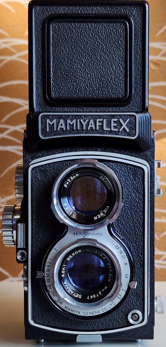 湘南ひらつか清遊亭 : レトロカメラも買い取り～MAMIYAFLEX～