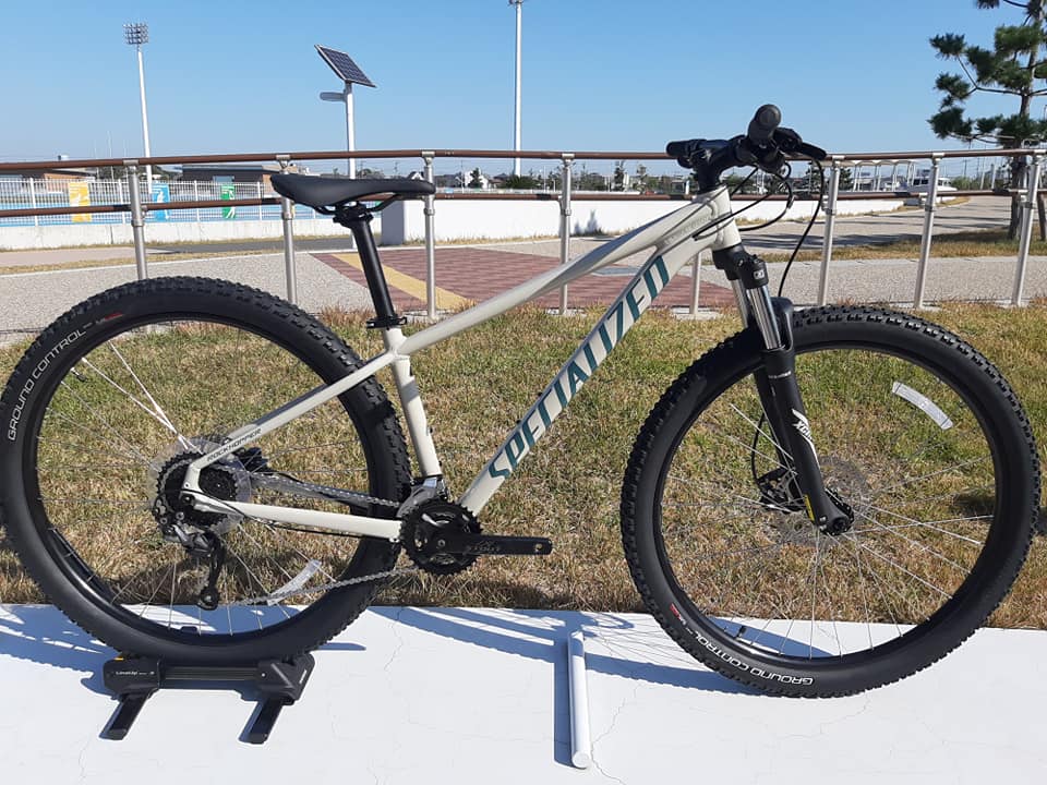 SPECIALIZED ROCKHOPPER SPORT 入荷!(メーカー在庫無し中 SPECIALIZED ROCKHOPPER SPORT 入荷!(メーカー在庫無し中