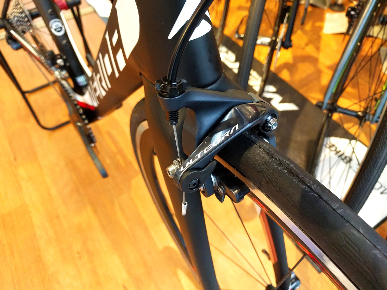 SBC 新着情報 : 【2018年モデル】REACTO6000入荷しました！【新型最上級CF4フレーム採用】