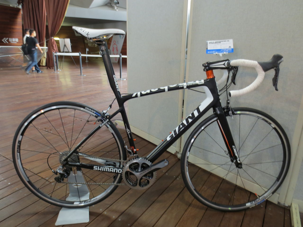 GIANT 2013年モデル展示会 その3 ロードバイク編 : SBC 新着情報 GIANT 2013年モデル展示会 その3 ロードバイク編 : SBC 新着情報