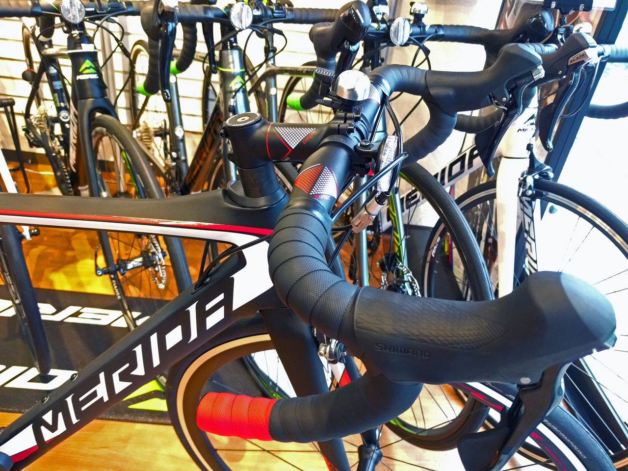 SBC 新着情報 : 【2018年モデル】REACTO6000入荷しました！【新型最上級CF4フレーム採用】