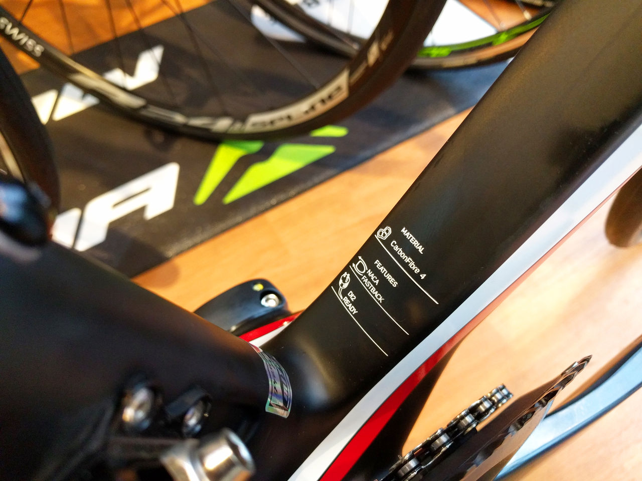 SBC 新着情報 : 【2018年モデル】REACTO6000入荷しました！【新型最上級CF4フレーム採用】