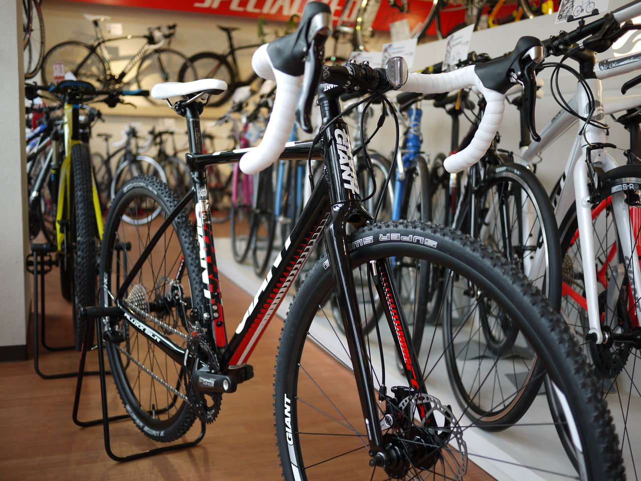 SBCでは今シクロクロスが熱い? ① GIANT TCX SLR2 : SBC 新着情報 SBCでは今シクロクロスが熱い? ① GIANT TCX SLR2 : SBC 新着情報