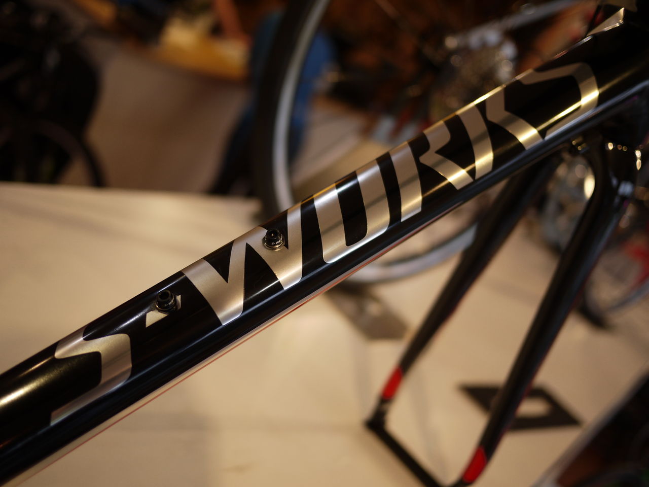 SBC 新着情報 : SPECIALIZEDの注目モデル『S-WORKS ALLEZ FRAMESET』が入荷しました！