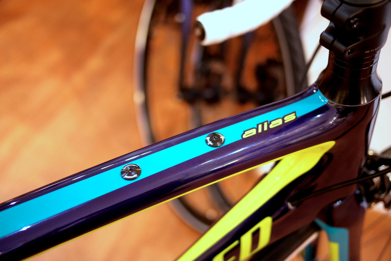 SBC 新着情報 : 最後の1台！SPECIALIZEDの女性用エアロロードバイク ALIAS COMP