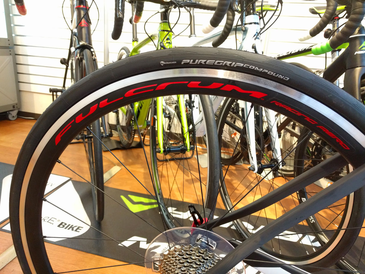 SBC 新着情報 : 【2018年モデル】REACTO6000入荷しました！【新型最上級CF4フレーム採用】