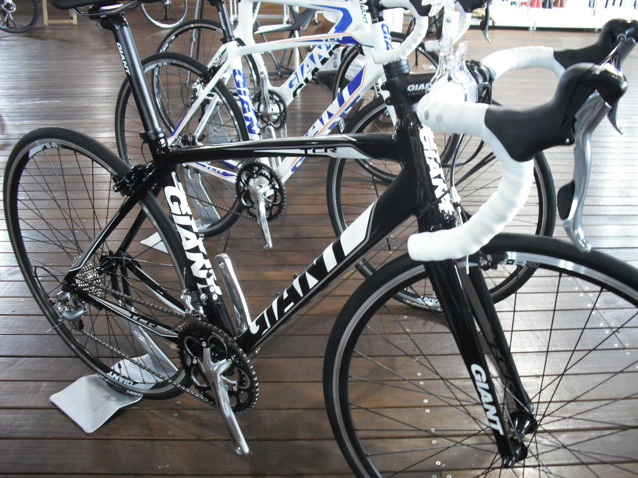 GIANT 2012年モデル展示会 ロードバイク編 PART2 : SBC GIANT 2012年モデル展示会 ロードバイク編 PART2 : SBC
