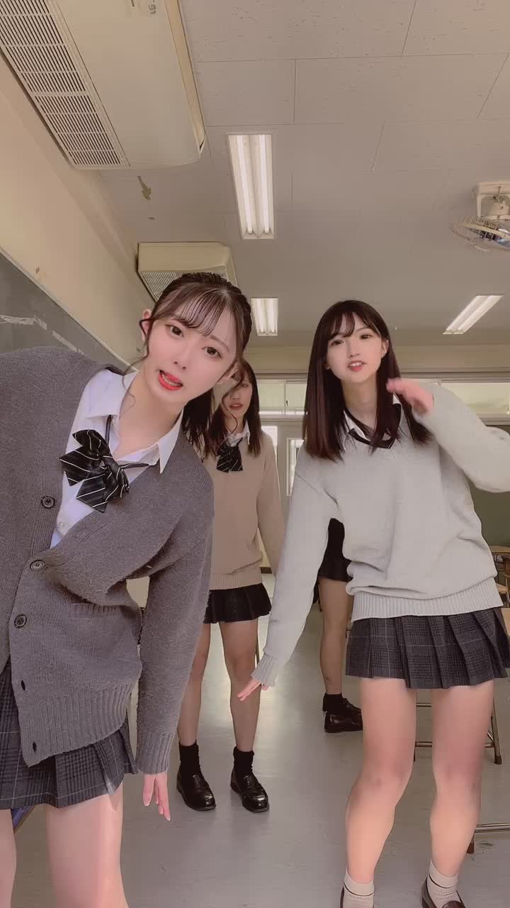 えまってそれはしぬ爆笑 #ljk #おすすめ #jk : TikTok乳揺れまとめ部