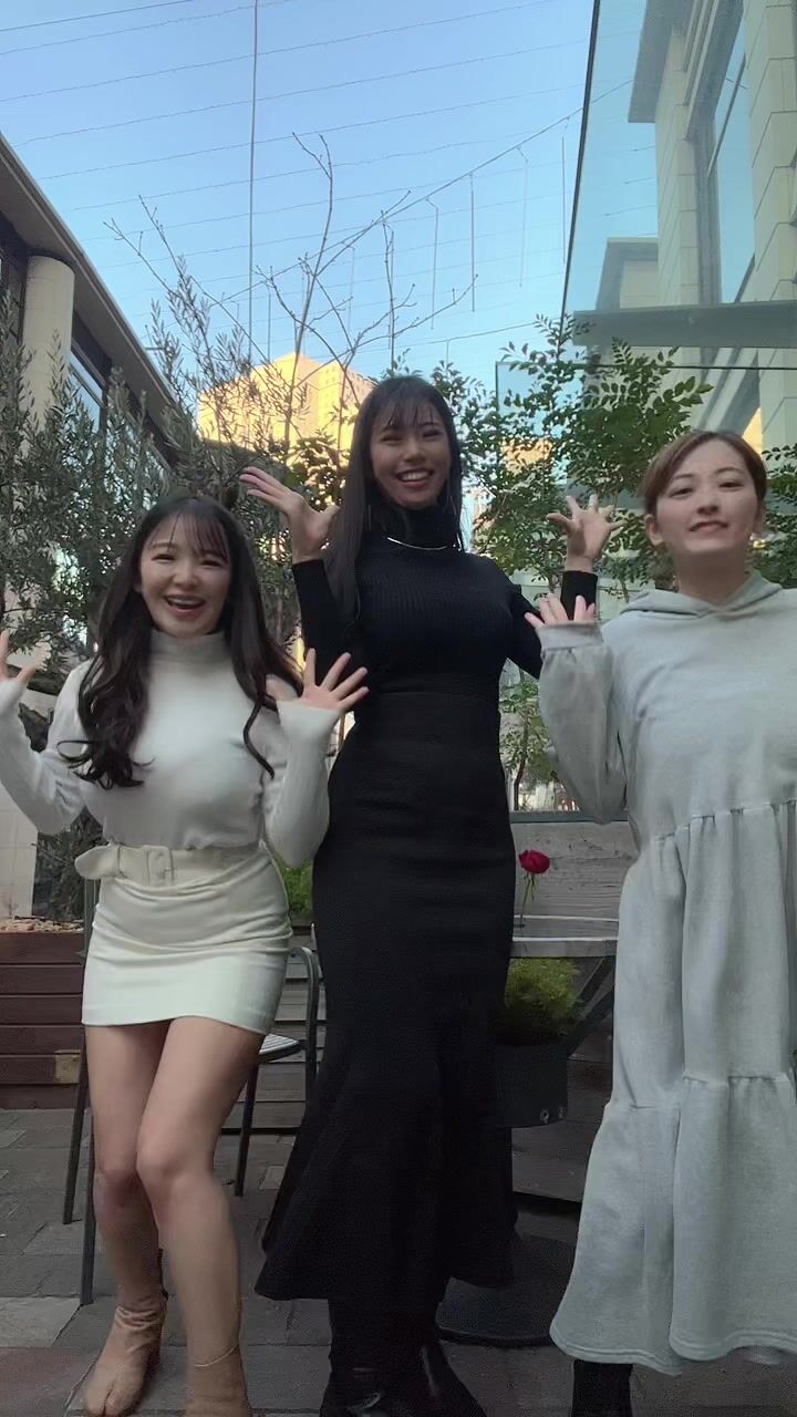 巨乳三姉妹♡ @jun.amaki @yanapai04 : TikTok乳揺れまとめ部