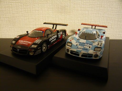 Nissan R390GT1 1997 & 1998 - Kyosho 1/64 : BlueF