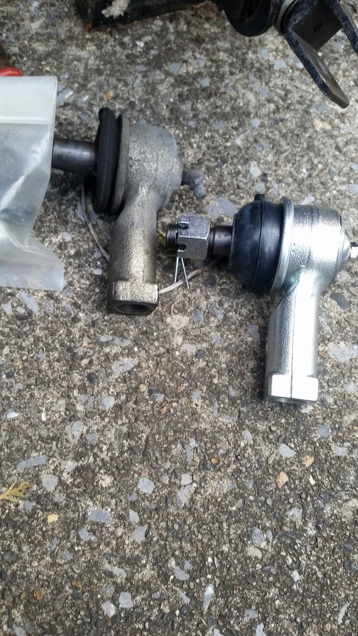 三菱GTO タイロッドエンド 助手席側の交換です。 : 三菱GTO好きな私のぺージで〜す。見てくださいね