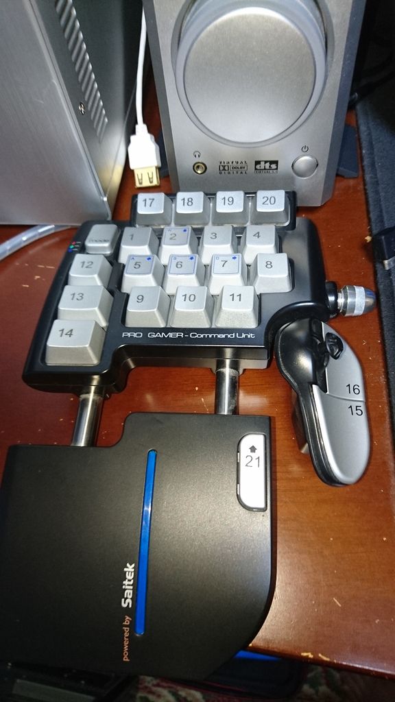 Saitek Pro Gamer Command Unit : 青黒堂
