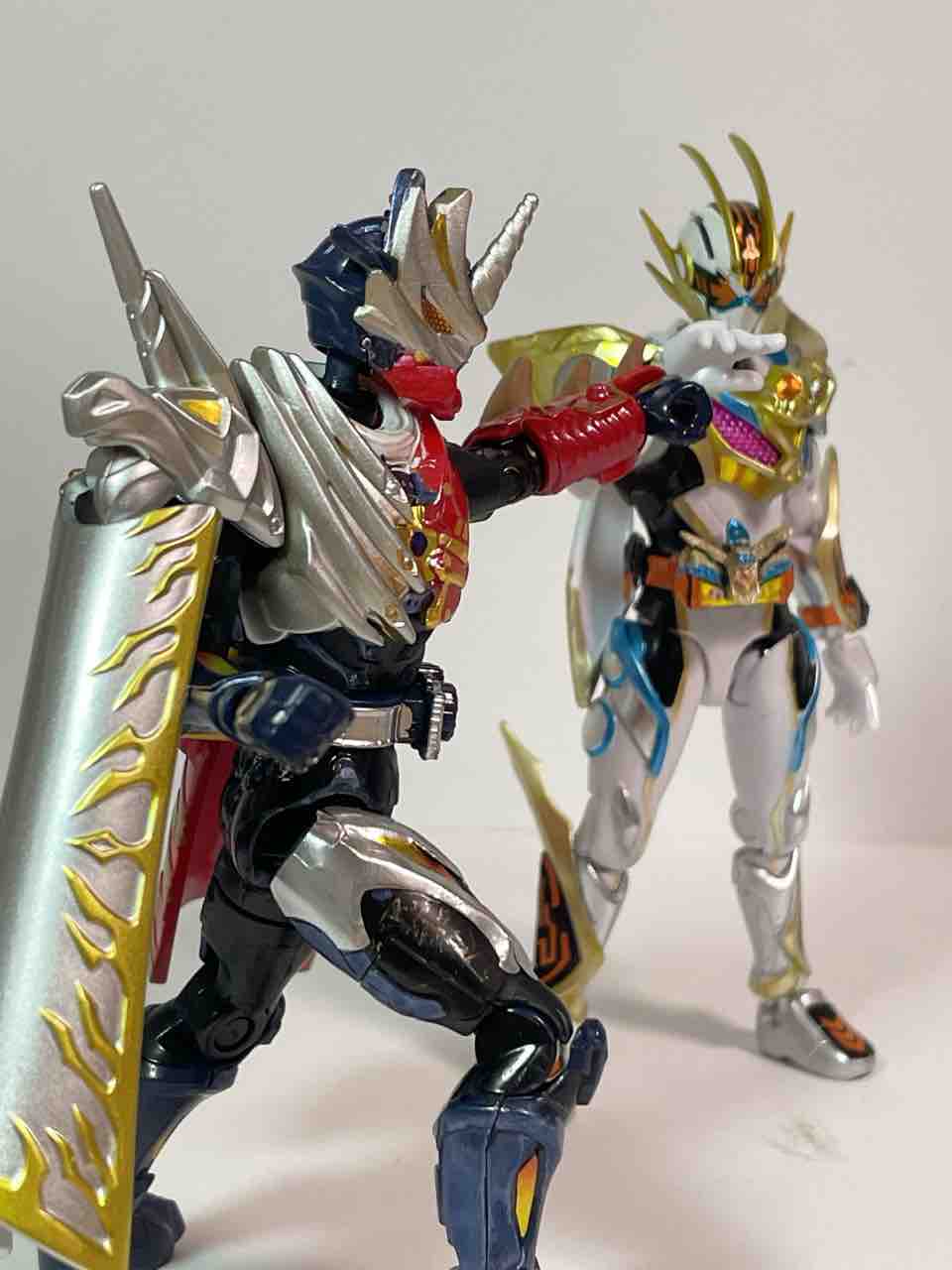 装動 仮面ライダードレッド参式 レビュー : けーはちの装動ブログ