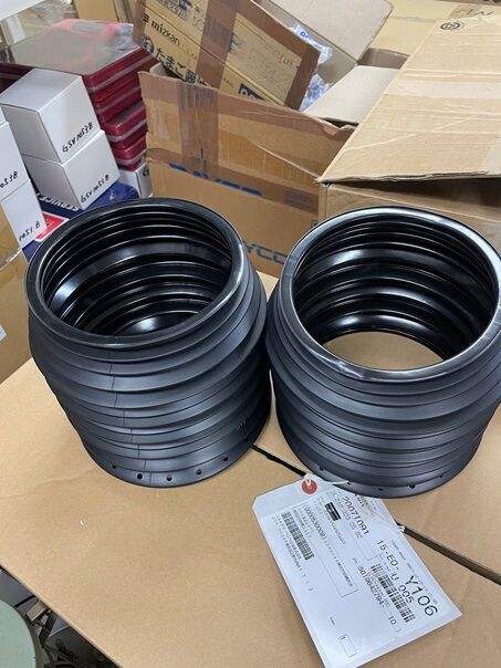 W212 E550 フロントエアサスダストブーツ 2123230592 : しげおの部屋