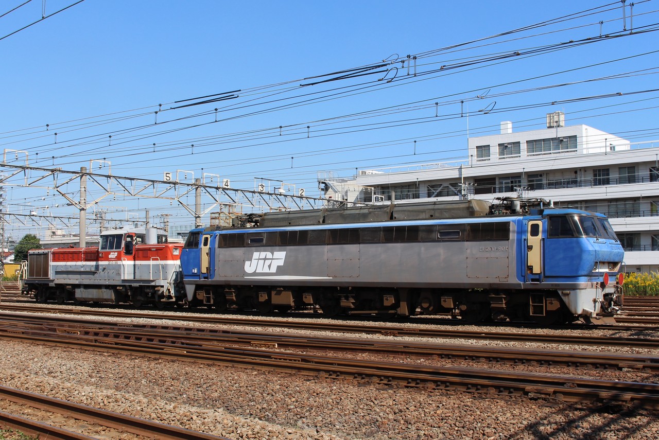 新鶴見界隈 号外28-2（甲9095レ DE10 1189 + EF200-901） : 新鶴見通信