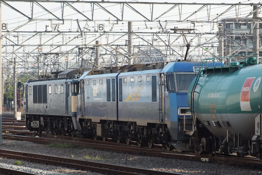 新鶴見界隈108（8094レ EF64 1006 + EH200-23, EF65 2037 + DE10 1566） : 新鶴見通信