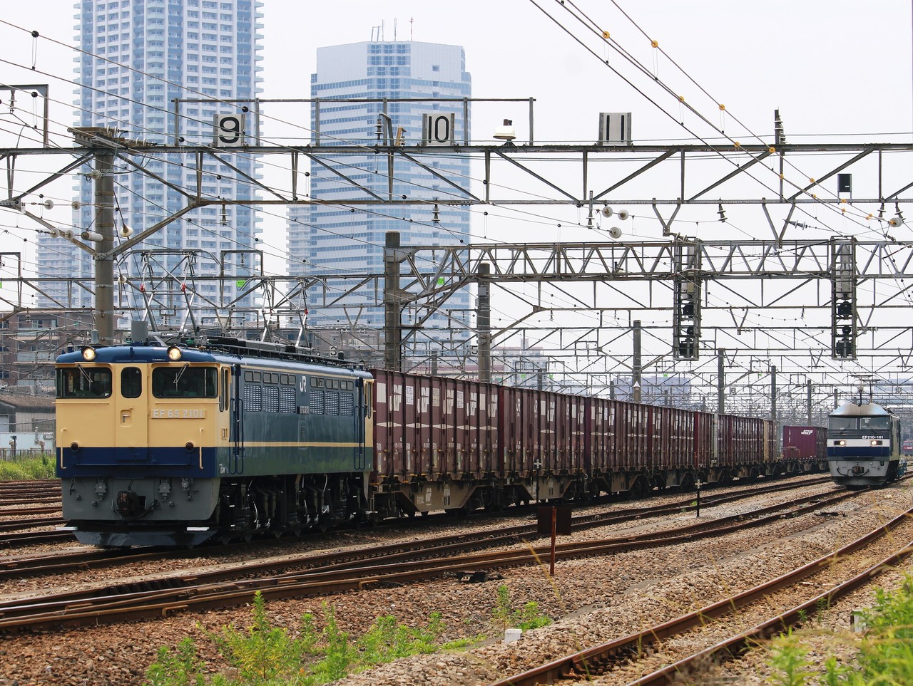 新鶴見界隈726-3（75レ EF65 2101） : 新鶴見通信