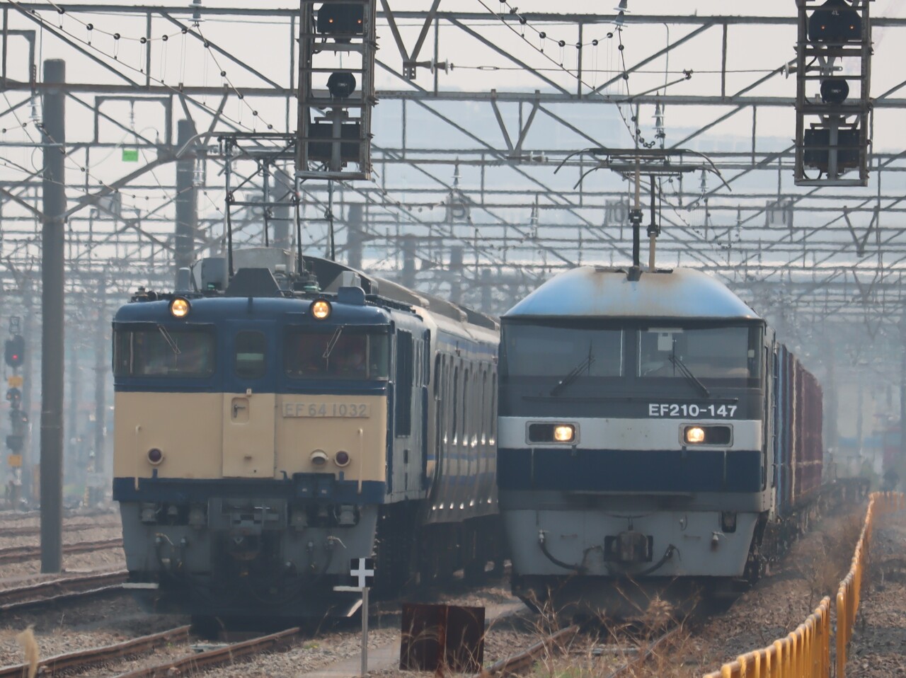 新鶴見界隈1143-2（4091レ EF210-168, 87レ EF210-112） : 新鶴見通信