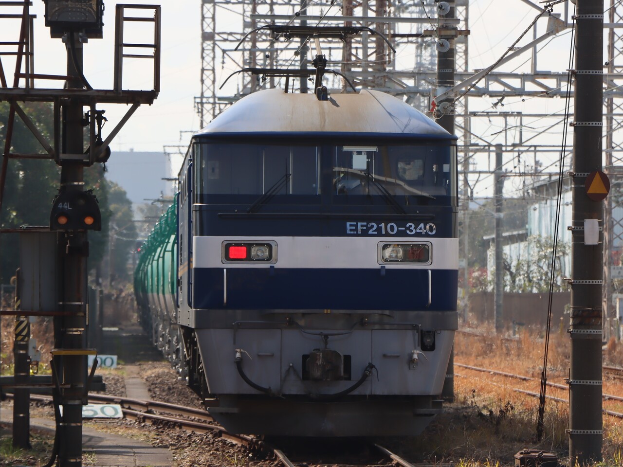 鶴見線 142-2（安善駅 米タン EF210-340 入換え） : 新鶴見通信