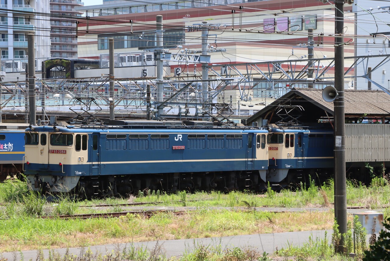 新鶴見界隈1183-1（EF65 2084 + EF65 2097） : 新鶴見通信