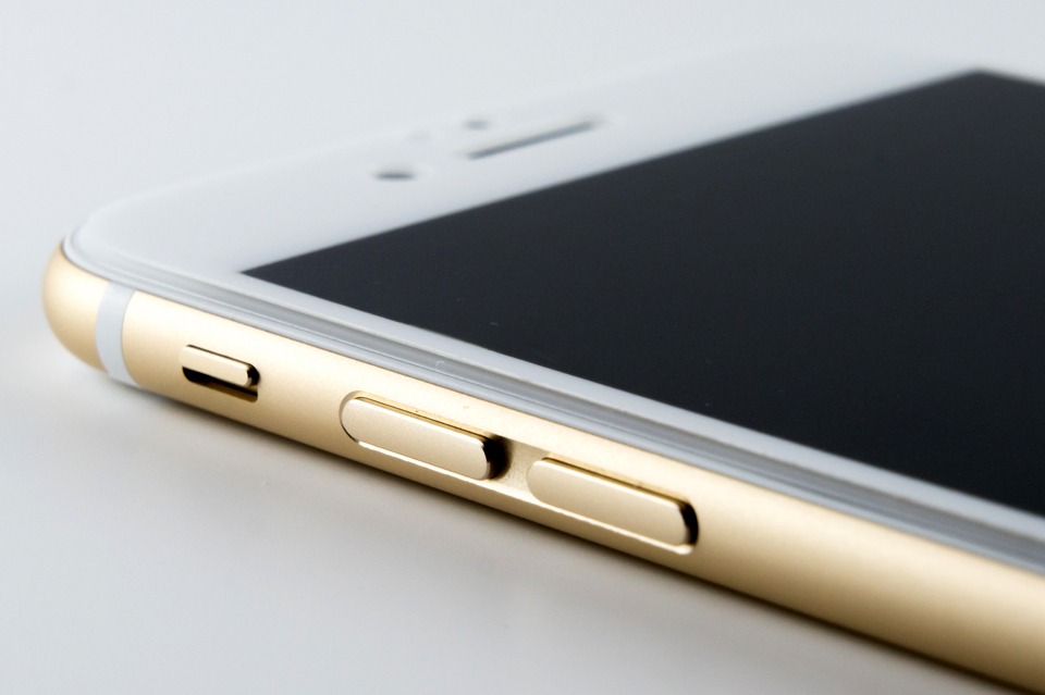 iPhone 6用保護フィルム Simplism 端まで貼れる Frame Film for iPhone 6 レビュー : おShinoブ