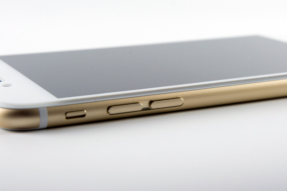 iPhone 6用保護フィルム Simplism 端まで貼れる Frame Film for iPhone 6 レビュー : おShinoブ