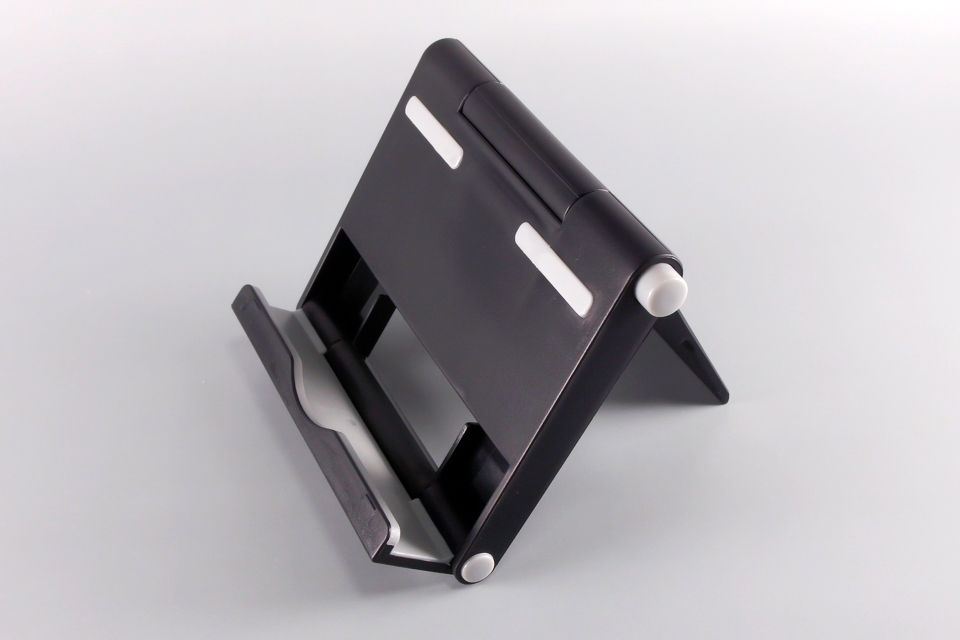 15.6型ワイドWXGAの極薄USBディスプレイ ASUS MB168B レビュー : おShinoブ