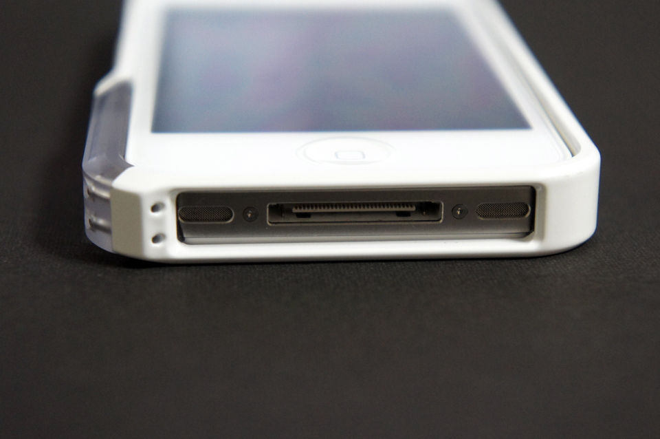 iPhone 4/4S両対応 ELEMENT CASE Vapor4 Pro Whiteout レビュー : おShinoブ
