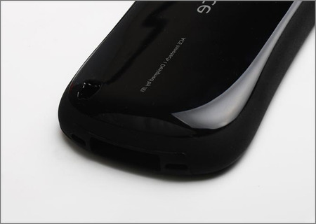 ラウンドフォルムでポップなiPhone 4／4S用ケース iFace : おShinoブ