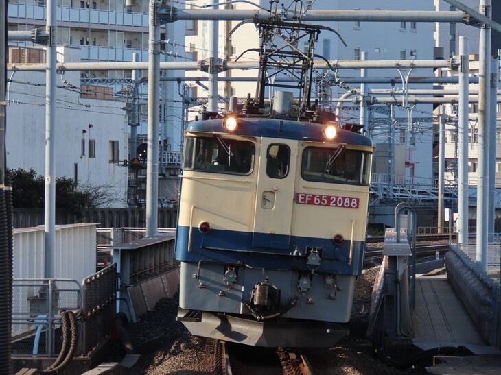 EF65-2088（蘇我試単）、EF65-2089、EF66形電気機関車（131）、EF210形電気機関車（162・170） - 令和7年2月 ...