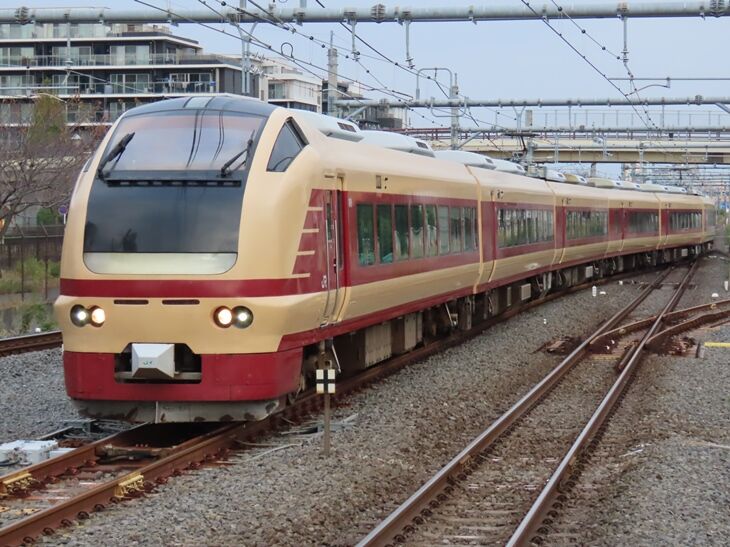 武蔵野線（E653系国鉄色・E257系OM-92）＋常磐線（E657系青・E657系黄）＋京成金町線（ターボ君 記念HM）＋流鉄流山線（おおたか君） - 令和6年11月 : 深徒徒
