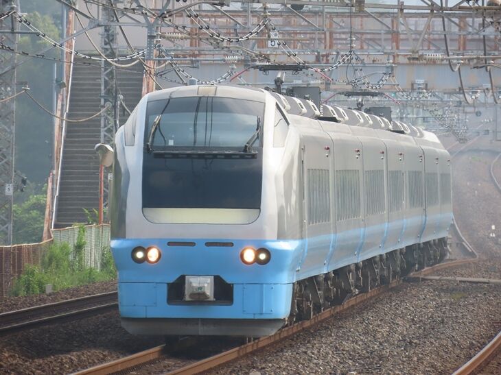 185系団臨・E653系水色・E653系国鉄色・E657系橙、EF210形電気機関車（113・105【72レ】） - 令和6年9月 : 深徒徒