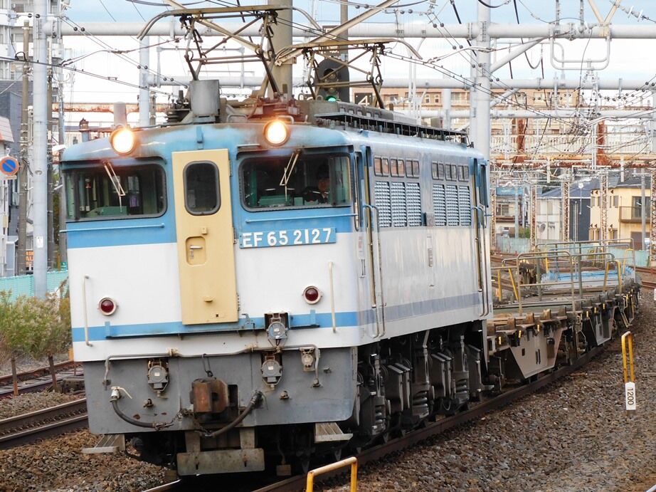 EF65-2127＋EF81-139 - 令和4年11月 : 深徒徒