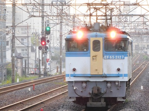 EF65形電気機関車（2127）＋E653系＋キヤE195系 - 令和4年10月 : 深徒徒