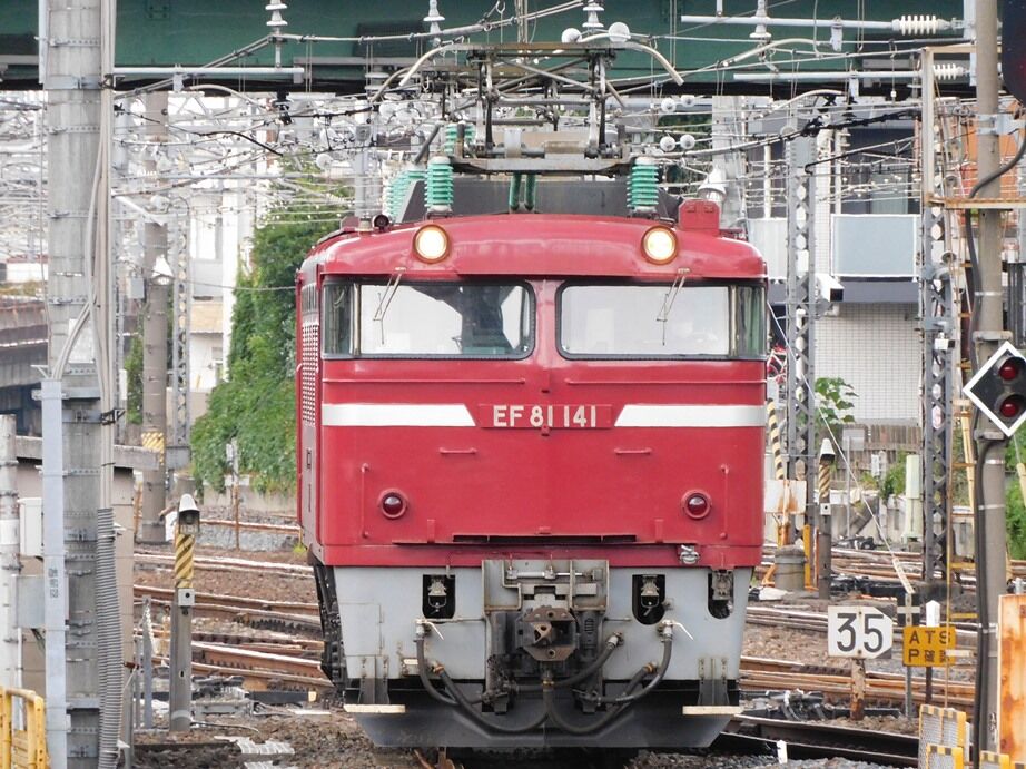 EF81形電気機関車（EF81-141）＋EF65形電気機関車（EF65-2101） - 令和4年7月 : 深徒徒