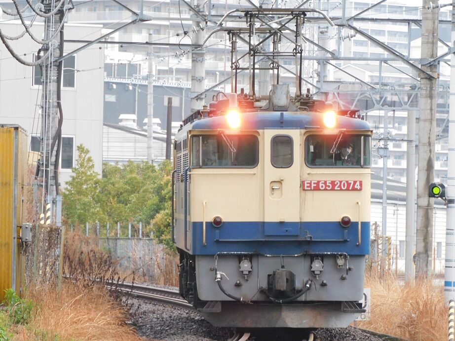 EF65形電気機関車（2074・1103）＋EF66形電気機関車（127）＋国鉄ヨ8000形貨車（ヨ8402） - 令和5年3月 : 深徒徒