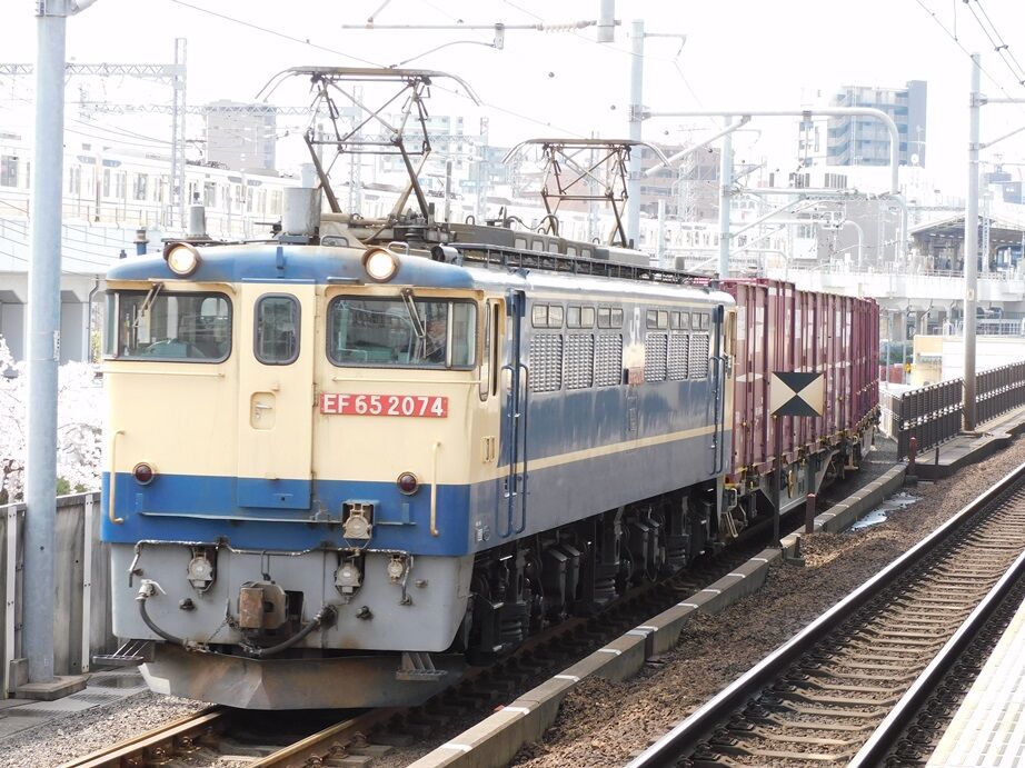 EF65形電気機関車（2074・1103）＋EF66形電気機関車（127）＋国鉄ヨ8000形貨車（ヨ8402） - 令和5年3月 : 深徒徒