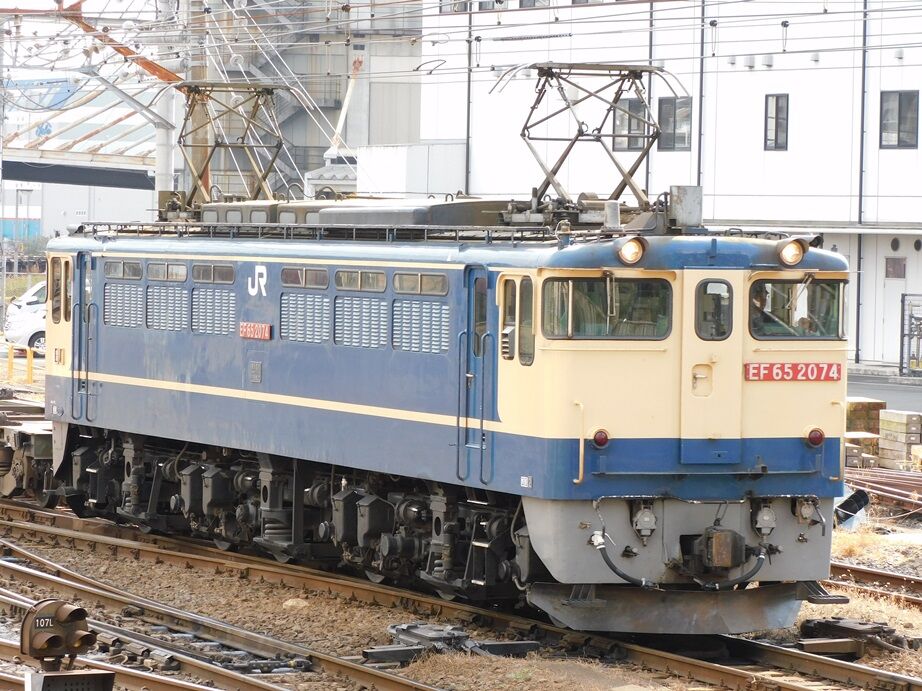 EF65形電気機関車（EF65-2085・EF65-2076返却済）、ヨ8402 - 令和5年3月 : 深徒徒